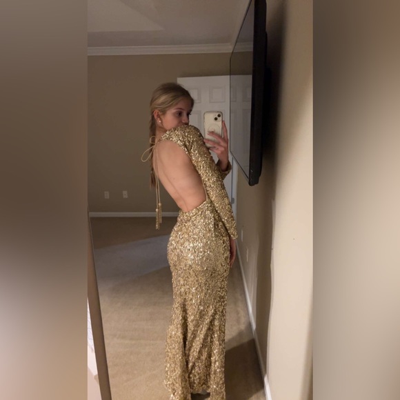 Sherri Hill | Dresses | Sherri Hill Size 2 Gold Backless Dress | Poshmark
